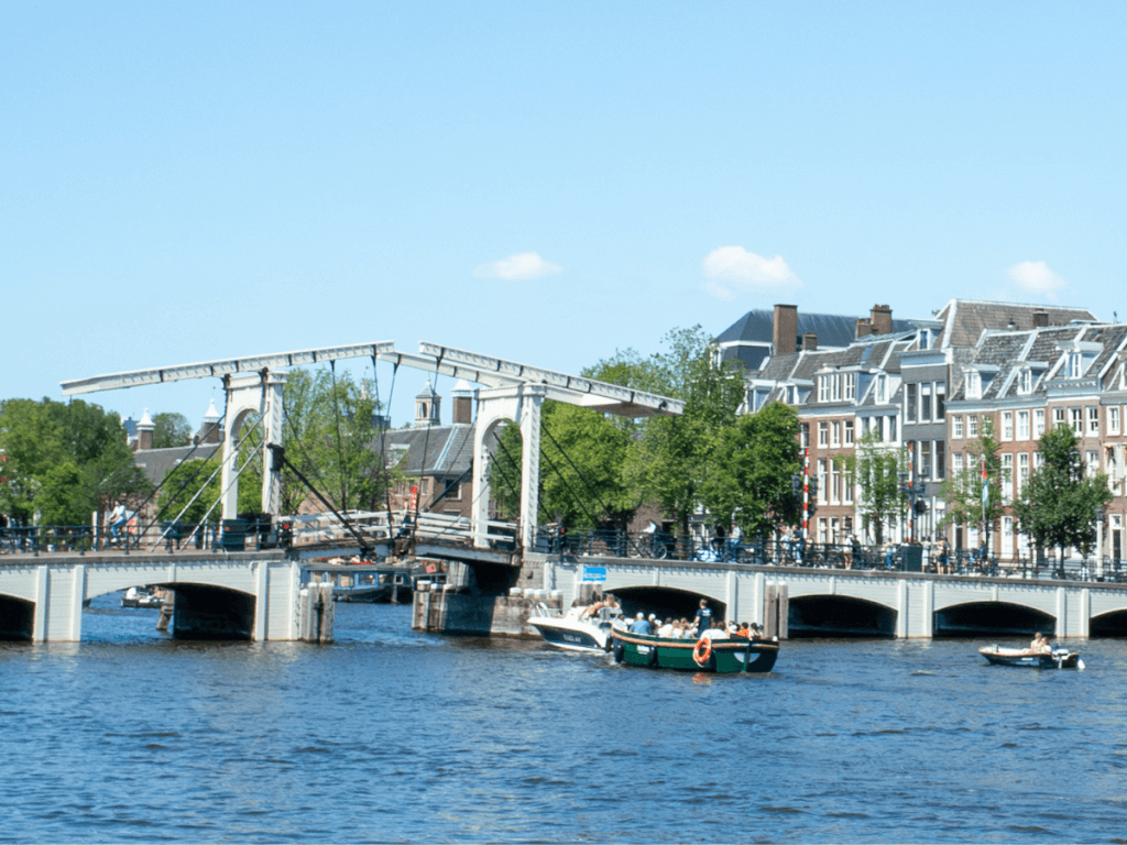 The bridges you must see in Amsterdam - ThingstodoinAmsterdam.com