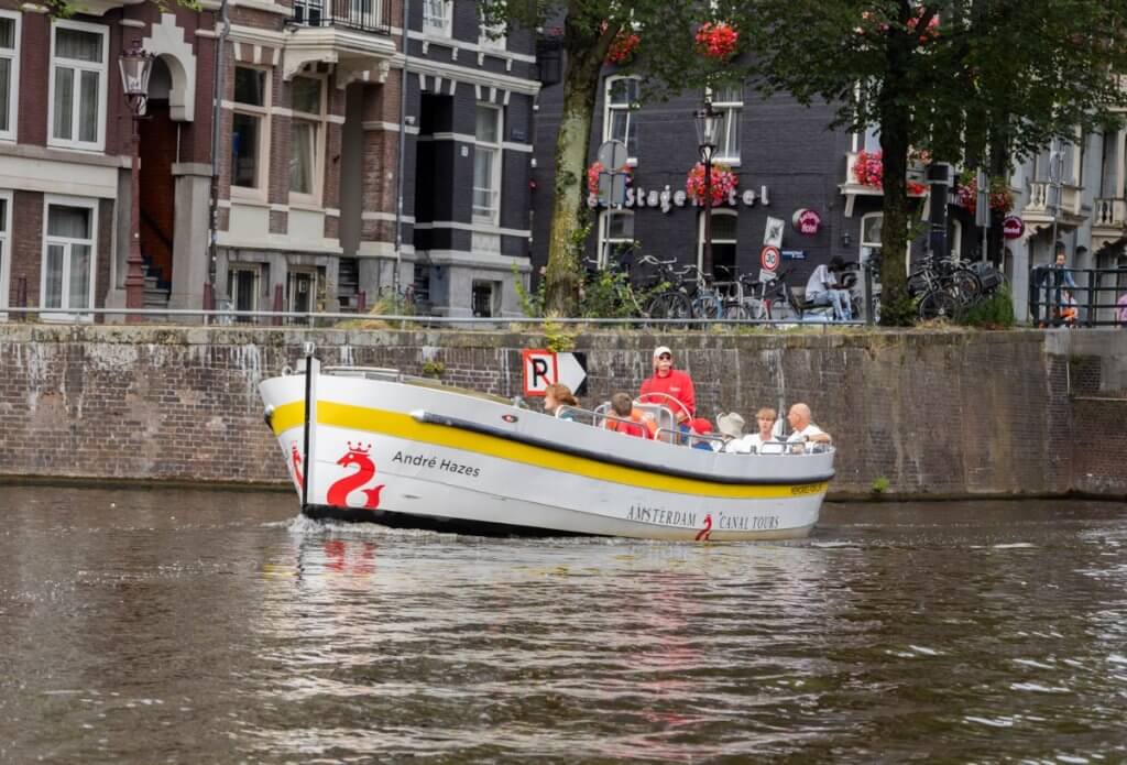 Stromma Open Boat Tour Review - ThingstodoinAmsterdam.com