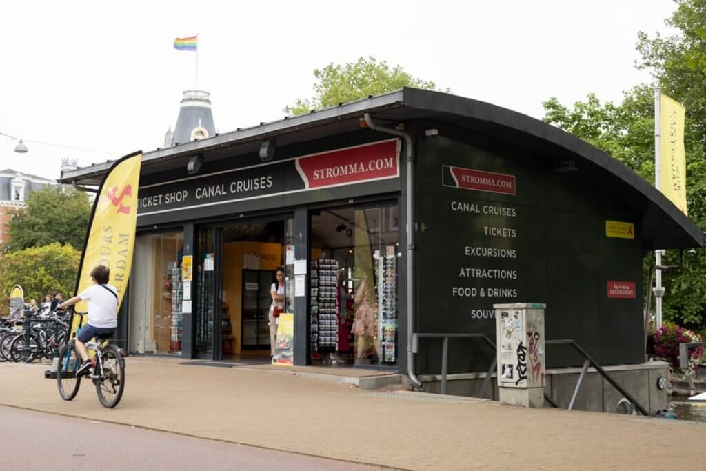 Stromma Open Boat Tour Review - ThingstodoinAmsterdam.com